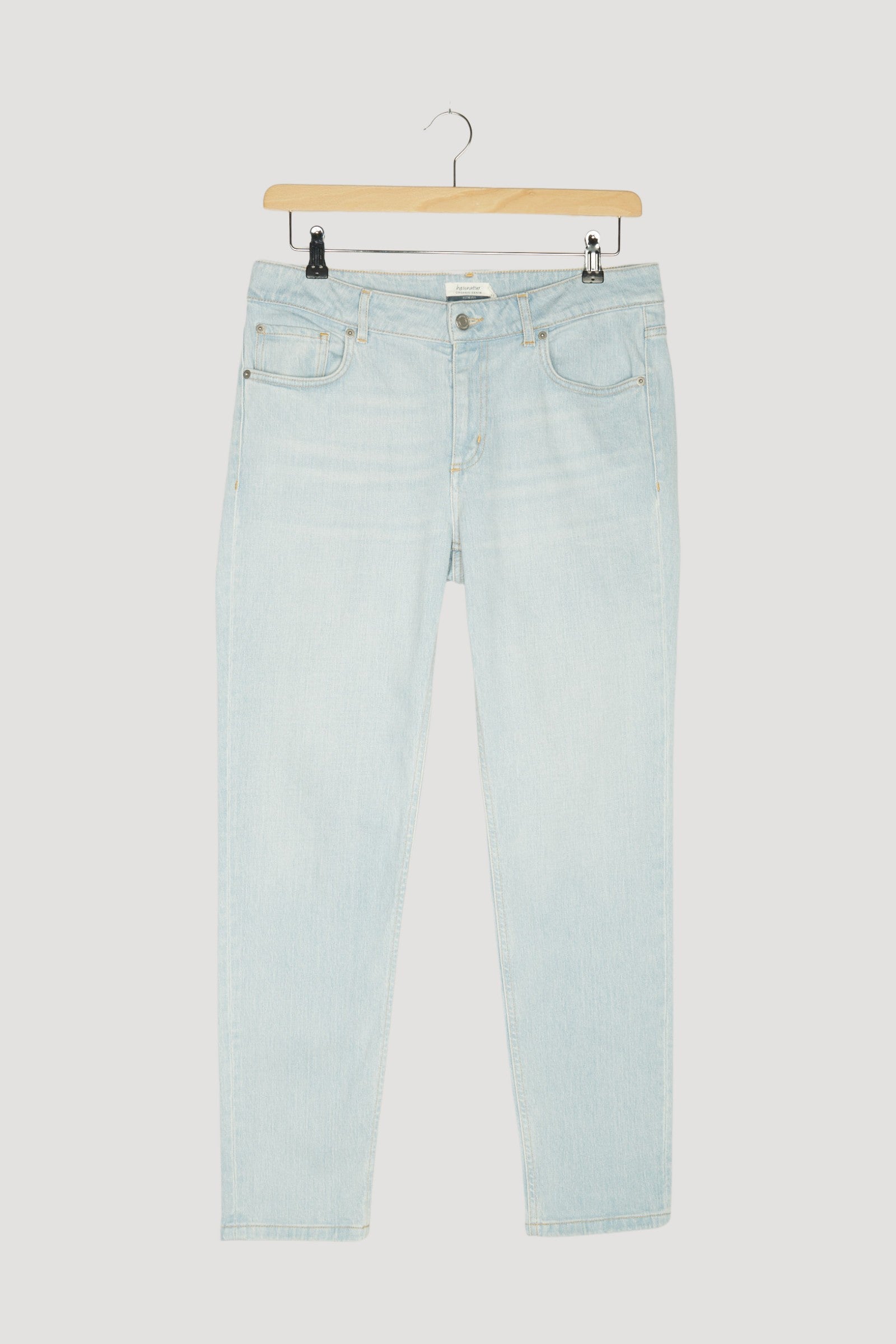Secondhand Jeans Lea Slim Fit aus Bio-Denim – hessnatur Secondhand