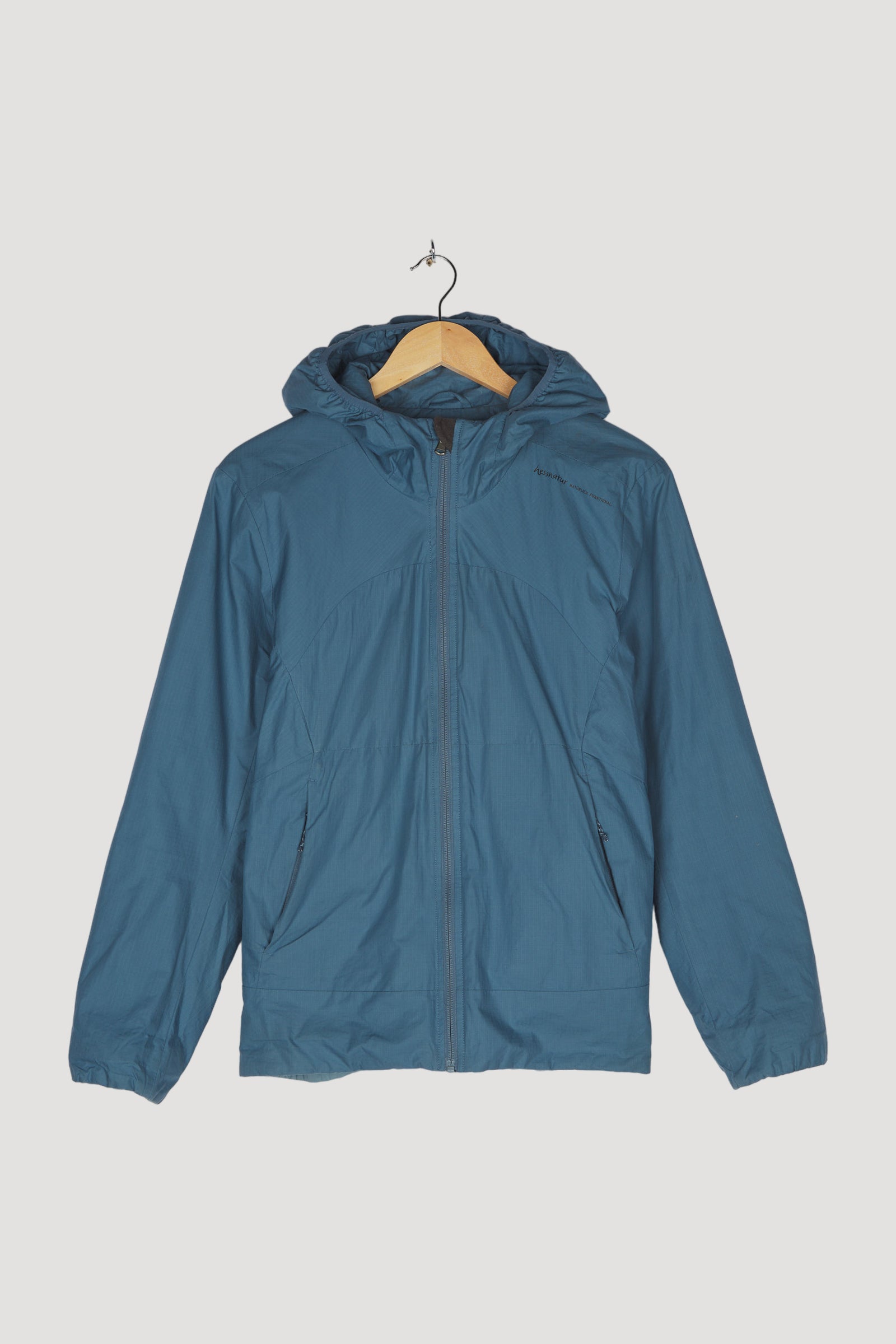 Secondhand Nature Shell Ripstop-Jacke mit Eco-Finish – hessnatur Secondhand